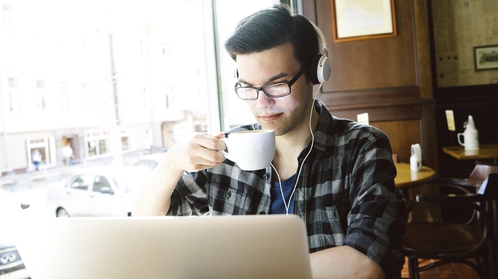 How To Capitalise On Busy-Or-Bored Consumers - Minutehack