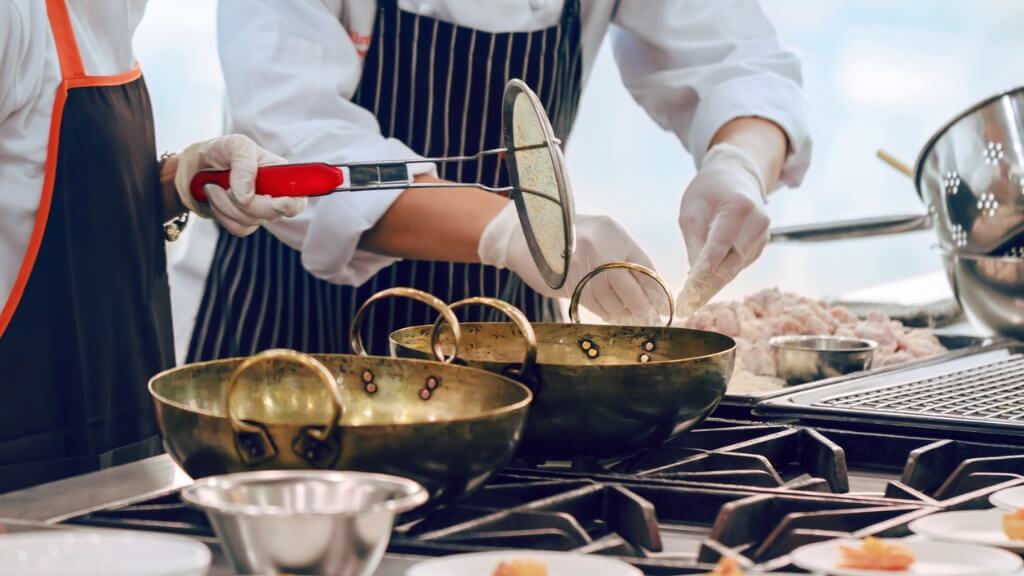 The Age Of Convenience: How Commercial Kitchens Can Cater To Rising ...