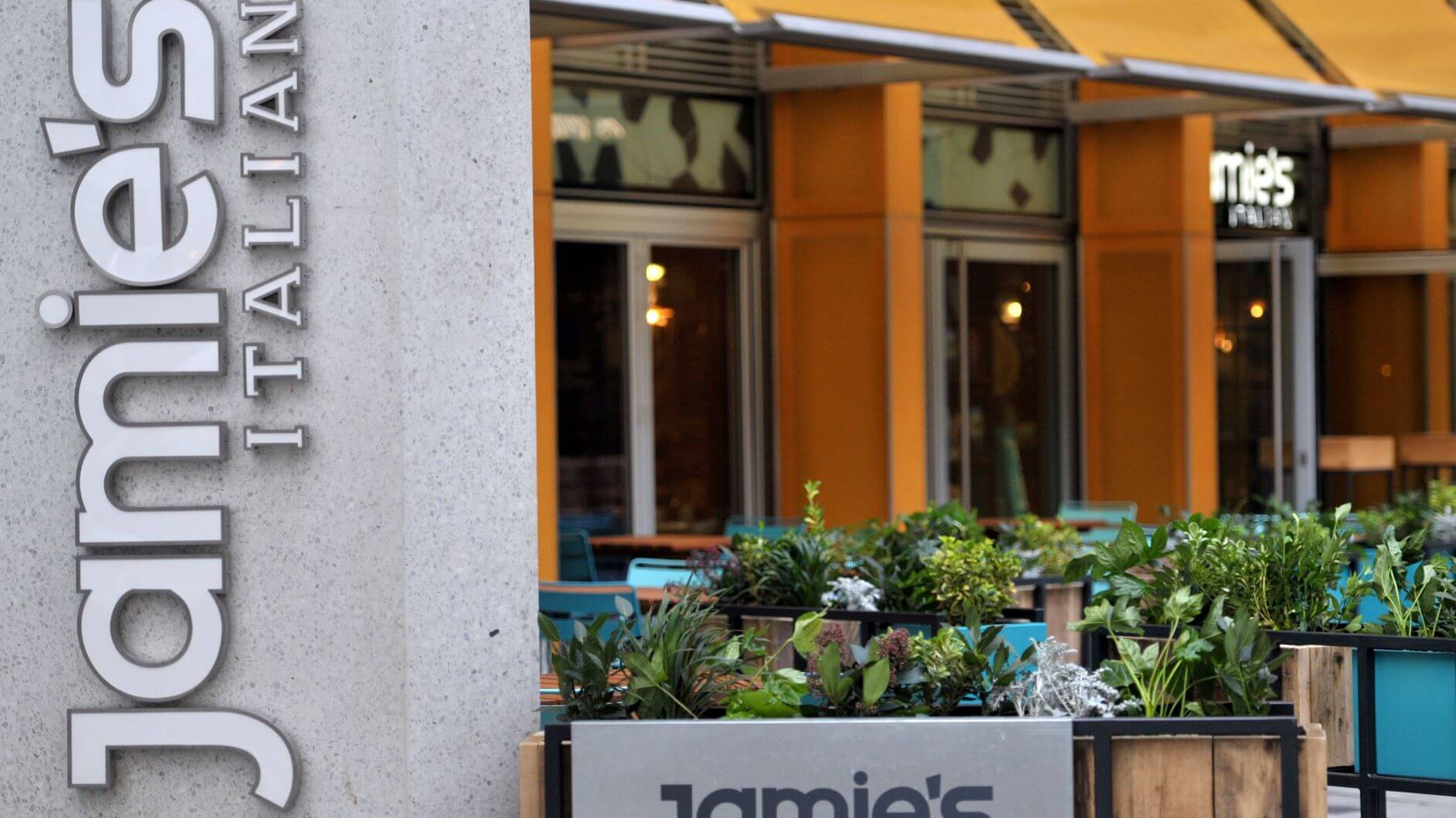 Jamie’s Italian Calls In Administrators - Minutehack