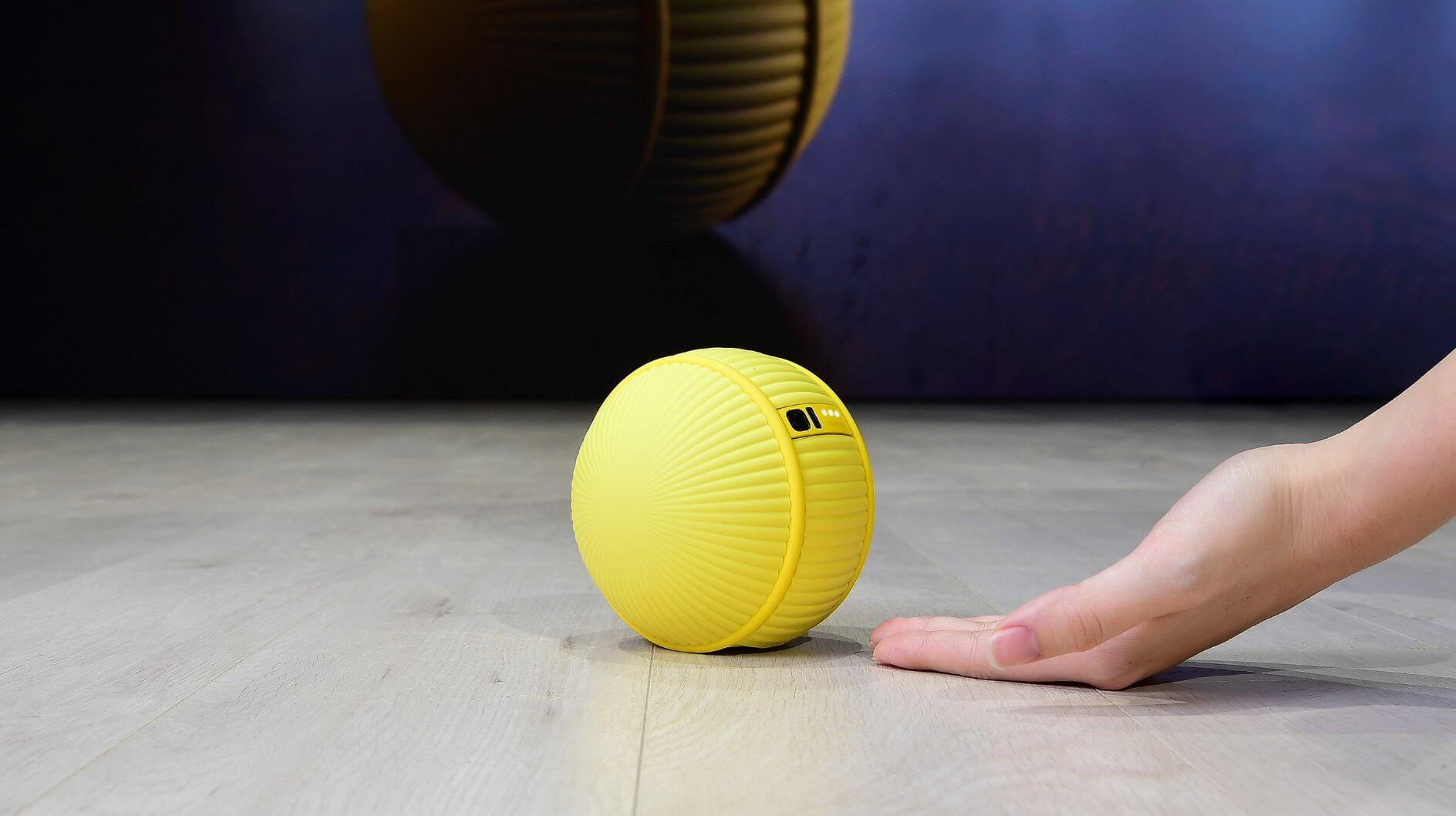 Samsung Unveils Bizarre Rolling Robot As Part Of Vision Of The Future ...