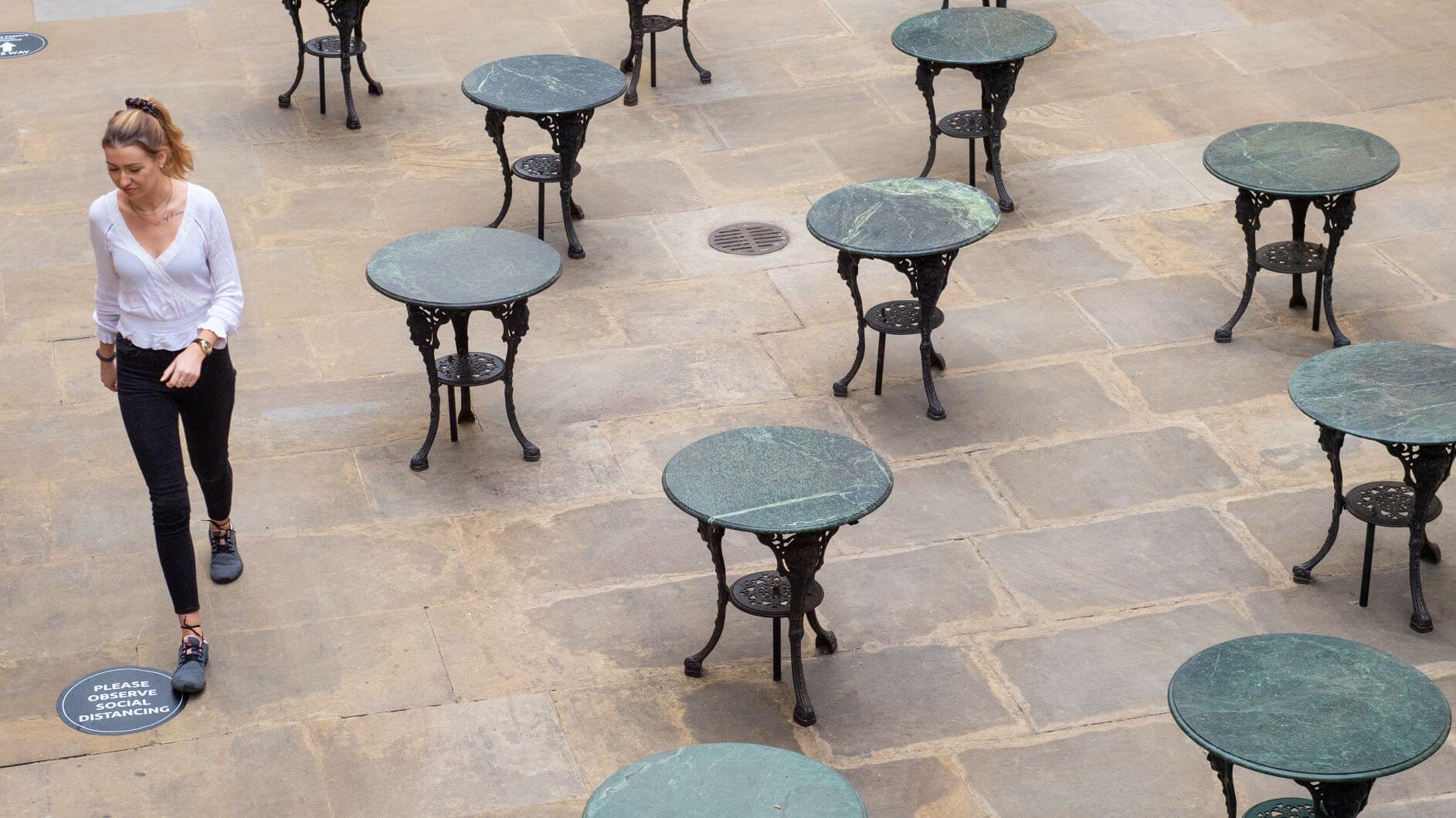 How To Improve Customer Experience In Your Restaurant Using Seating ...