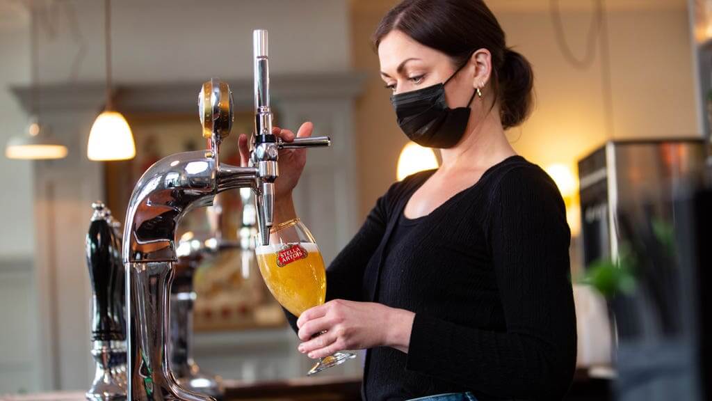 Drink Sales Soared 114% Higher Than Pre-Virus On Pubs Reopening Day ...