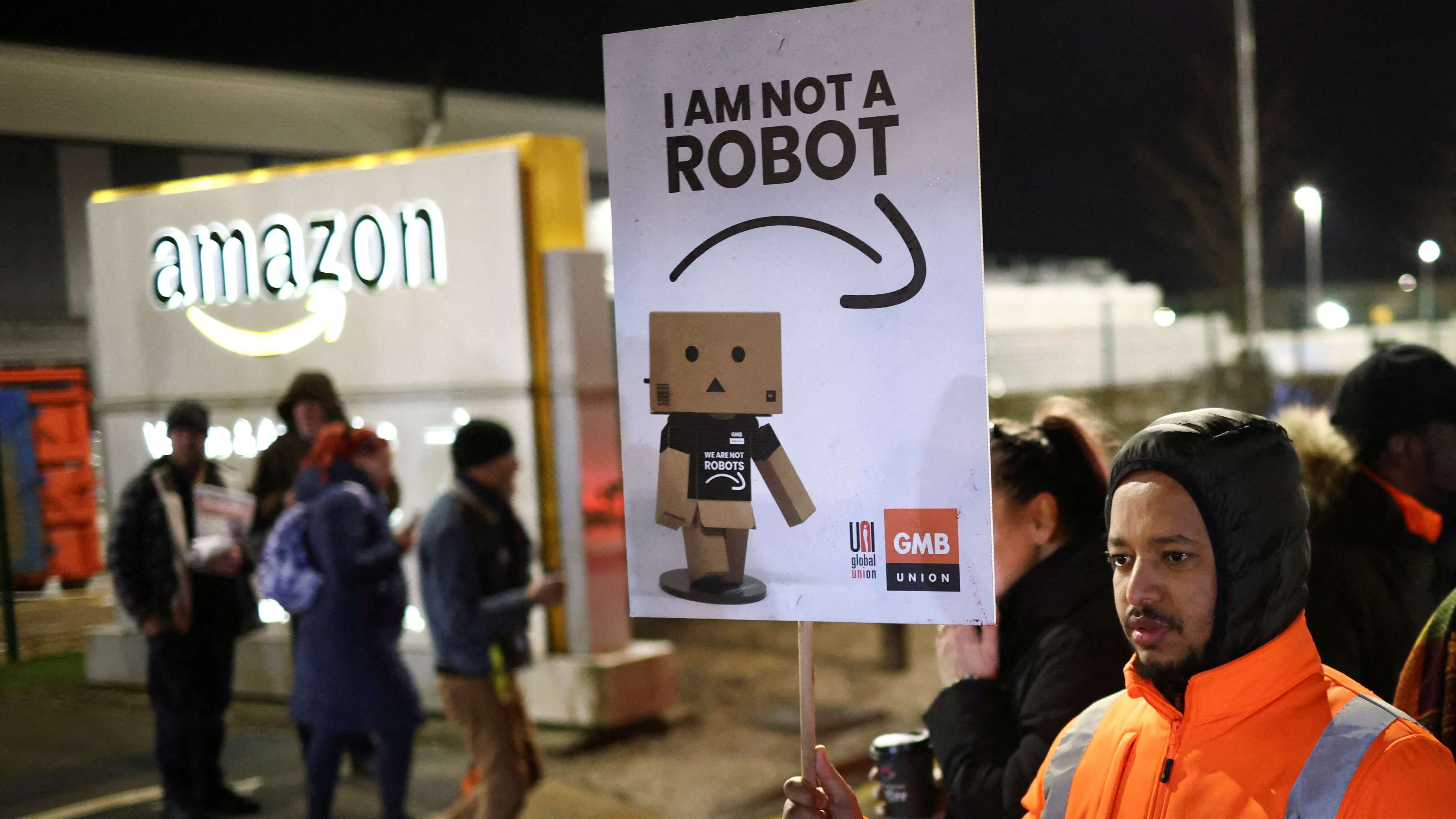 Amazon Workers At UK Warehouse Set Further Strike Dates - Minutehack