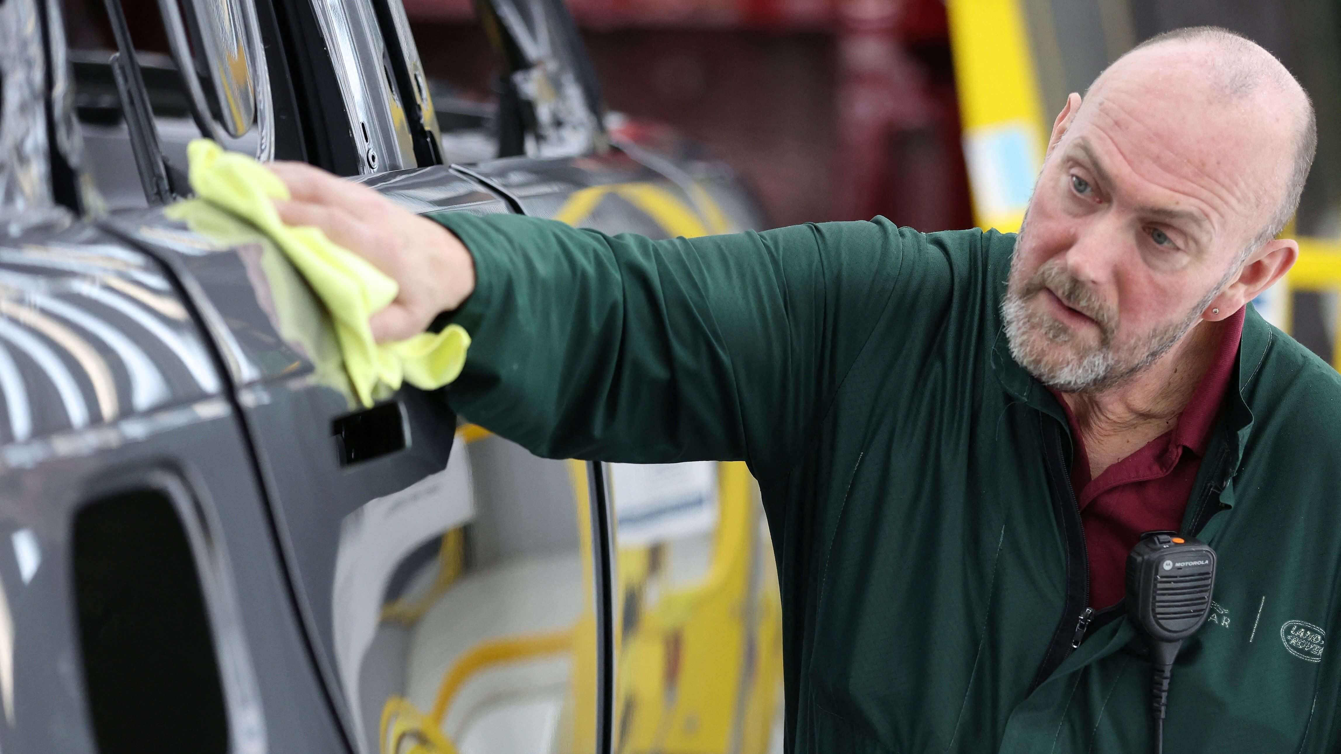 UK Manufacturing Trade Body Cuts Outlook For 2023 - Minutehack