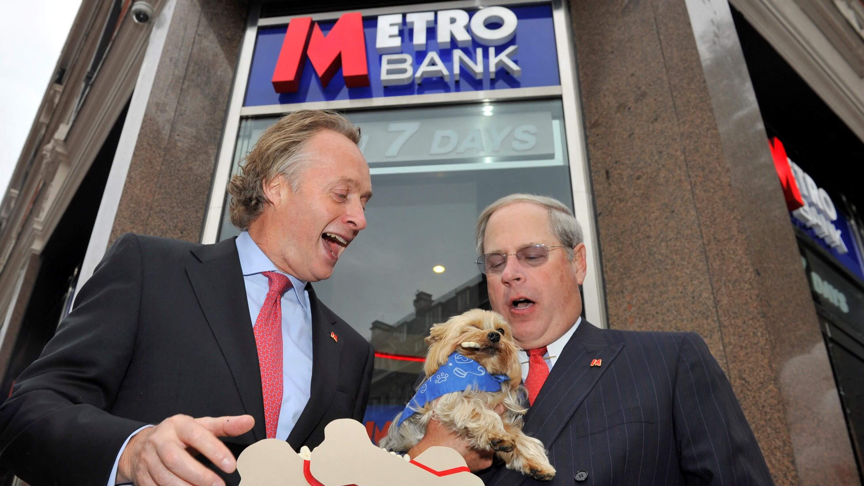 Metro Rescue Puts Britain's Banking Underdogs Under Spotlight - Minutehack